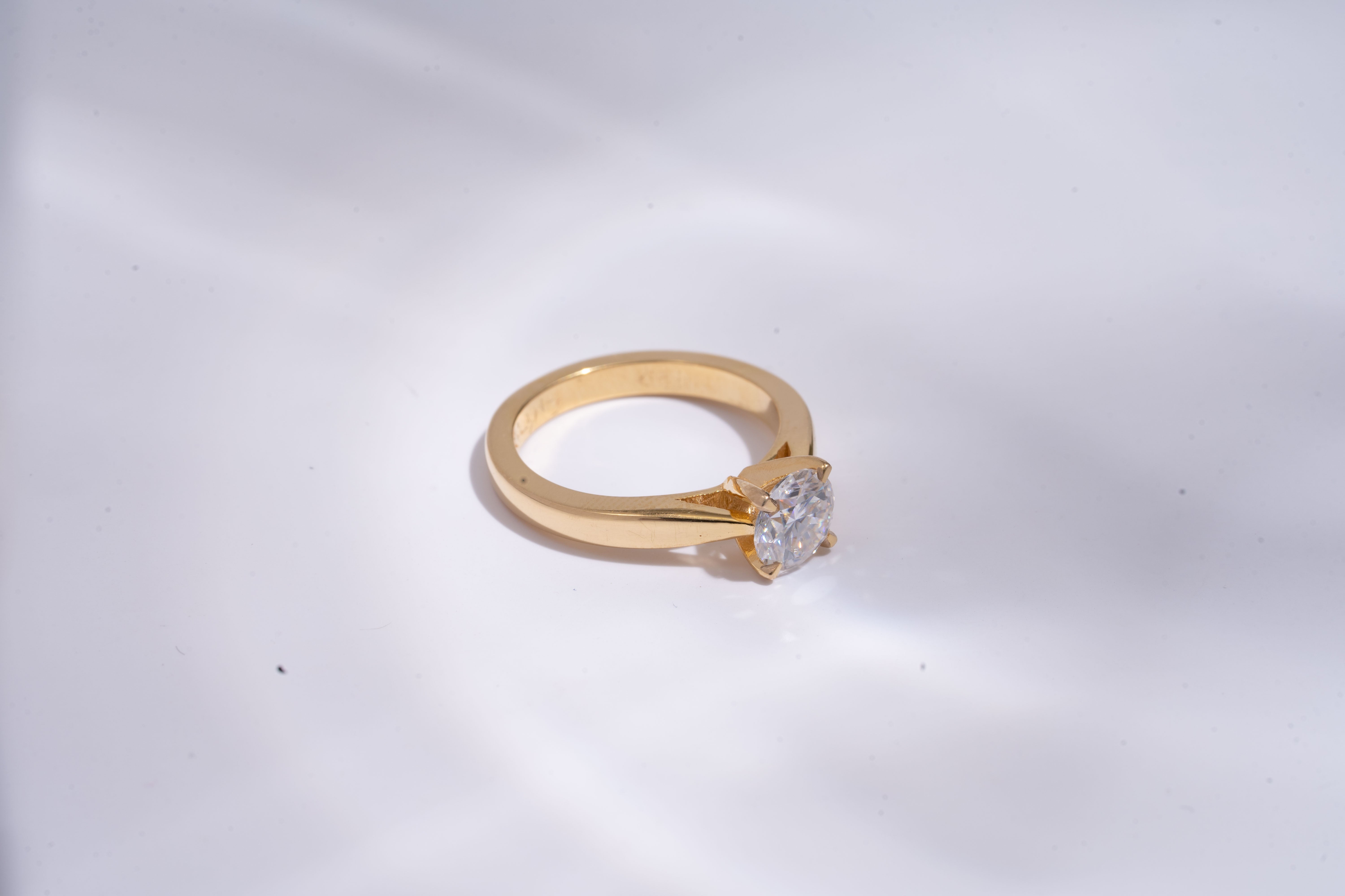 Buy Solitaire Diamond Rings for Women Online in India | Vai ra – Vai Ra