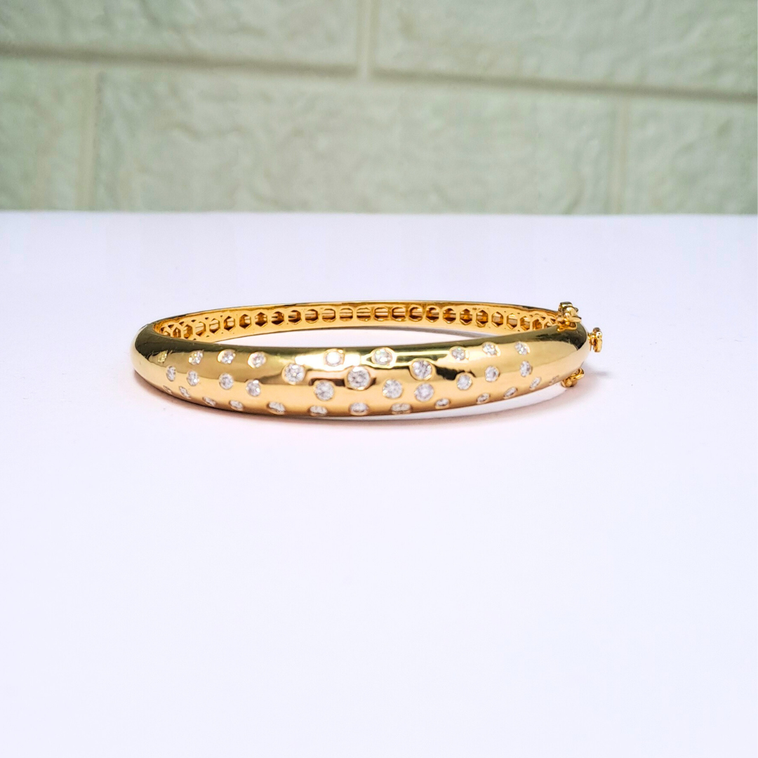 Buy Cloud Studded Diamond Bangle Moissanite and Lab Diamond – Vai Ra